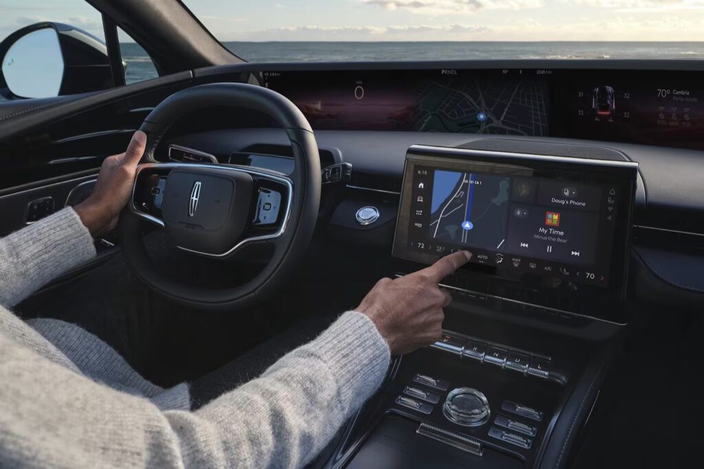 Learn How To Use Lincoln Premium Connectivity | Discover Connected ...